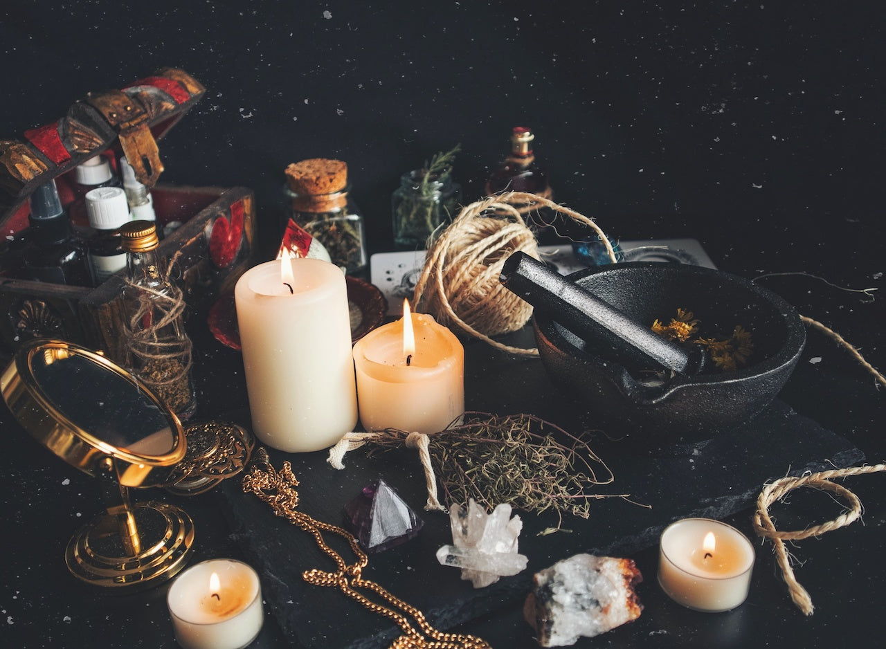 Conjure & Ritual Oils – La Bruja Apothecary